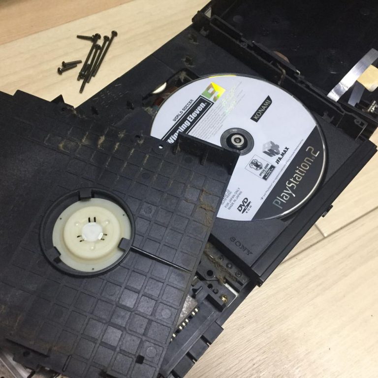 トレイの開かないPS2を修理してみた | kill-time DX